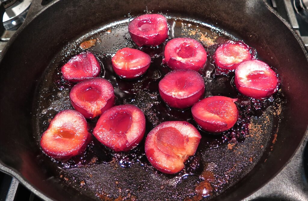 Roasted Plums - The Blissful Gardeners